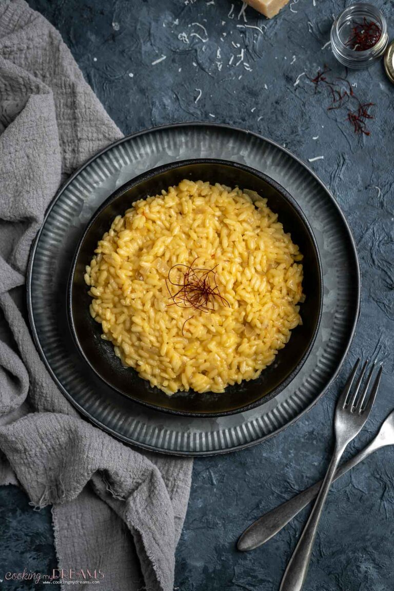 Risotto alla Milanese (Saffron Risotto) - Cooking My Dreams