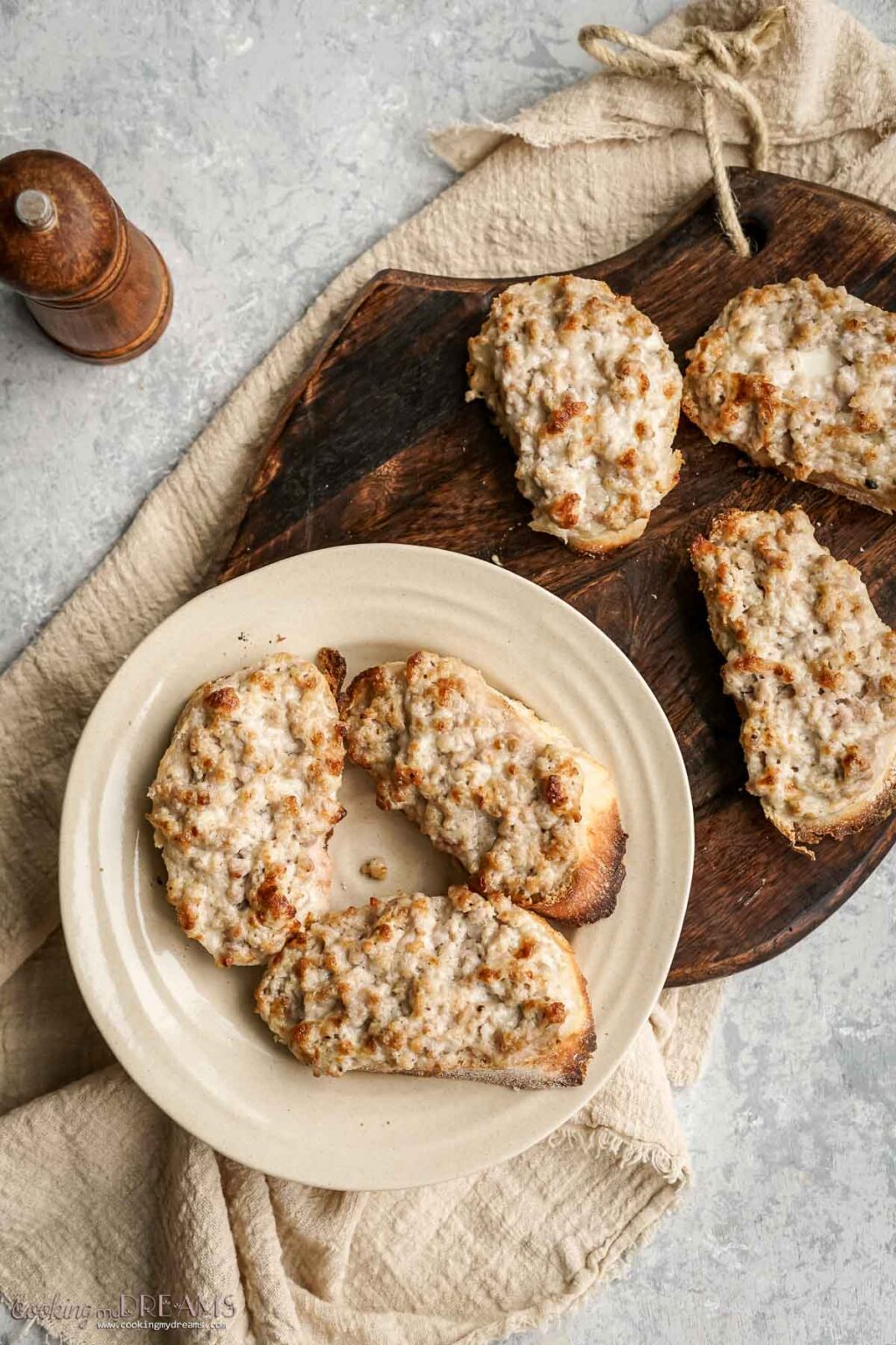 Tuscan Crostini with Sausage and Stracchino Cheese - Cooking My Dreams