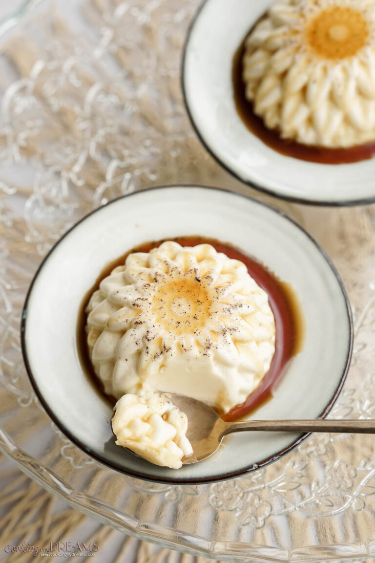 Classic Italian Vanilla Panna Cotta - Cooking My Dreams